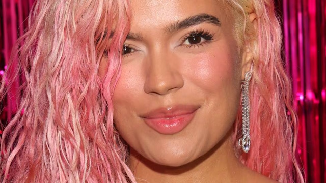 KAROL G SORPRENDE A SUS FANS CON NUEVO LOOK - LOS40 EC